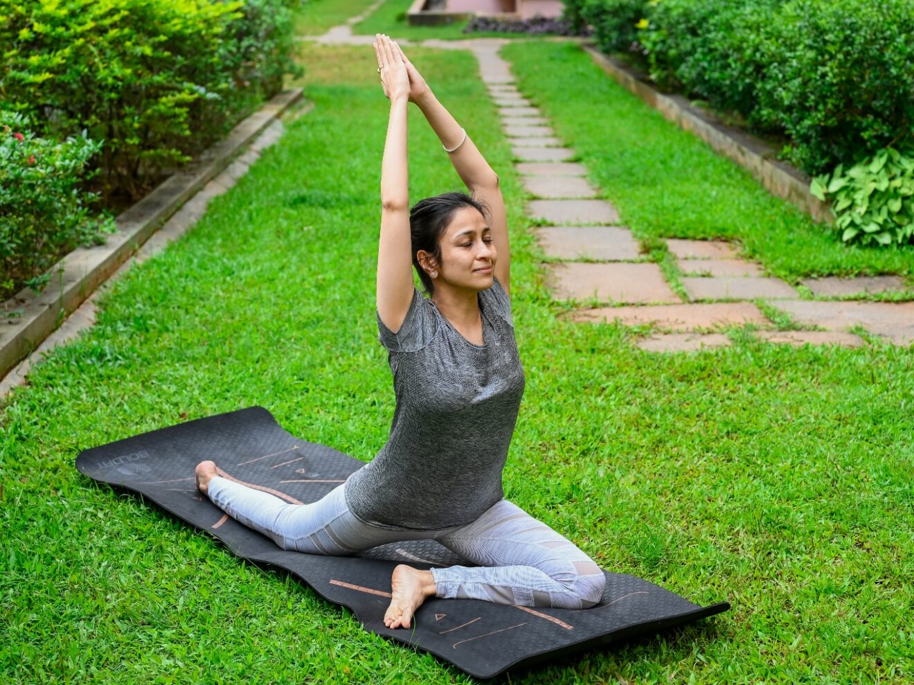 Yoga poses that will help relieve period cramps - Happiest Health