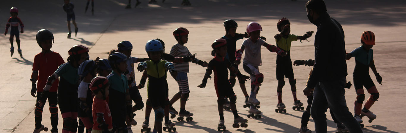 Role of play in early childhood development - Happiest Health