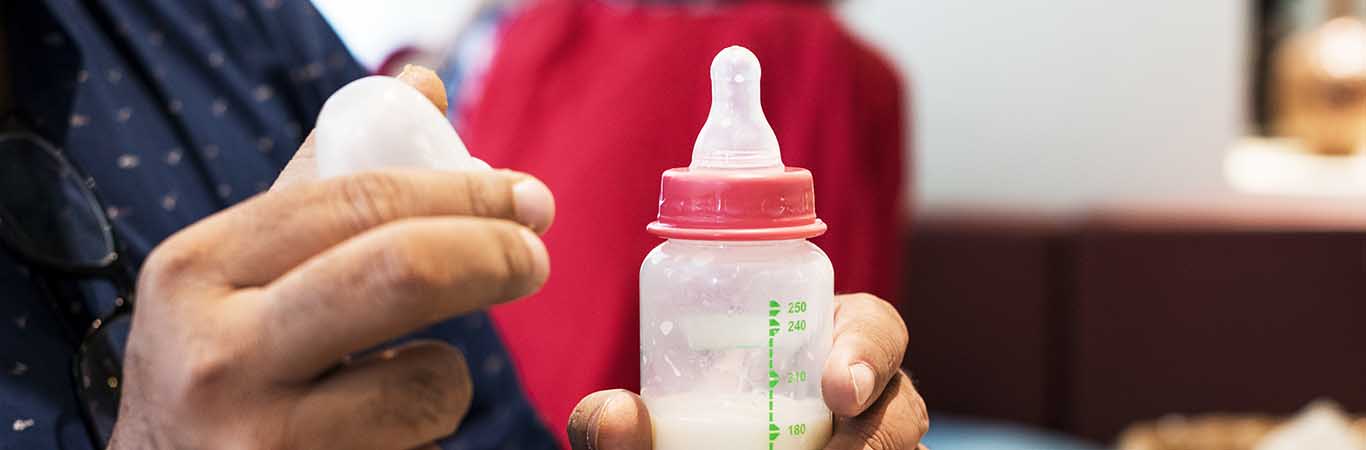 Feeding hygiene: the genie is out of the bottle - Happiest Health