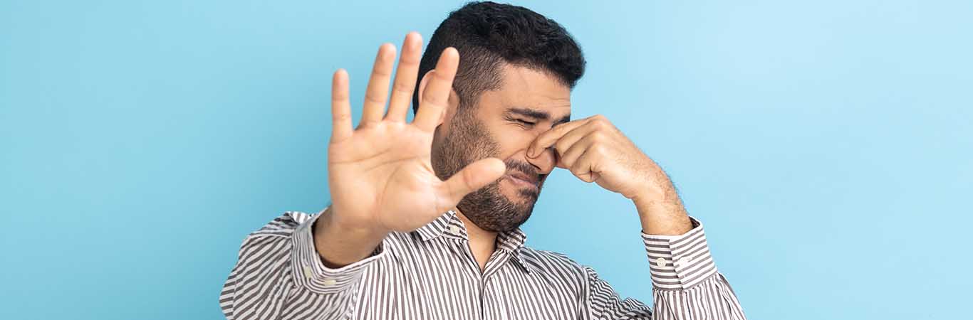 Farties in the 50s: Why men start breaking wind - Happiest Health